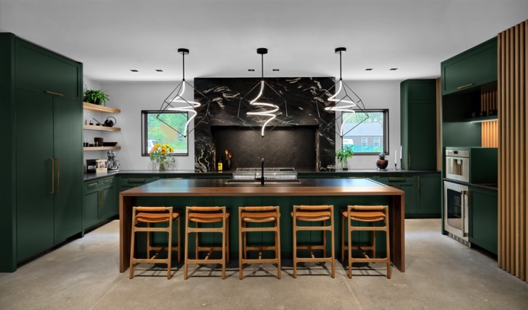 Like to snoop around beautiful homes? Yea, same – DUNES DIVA